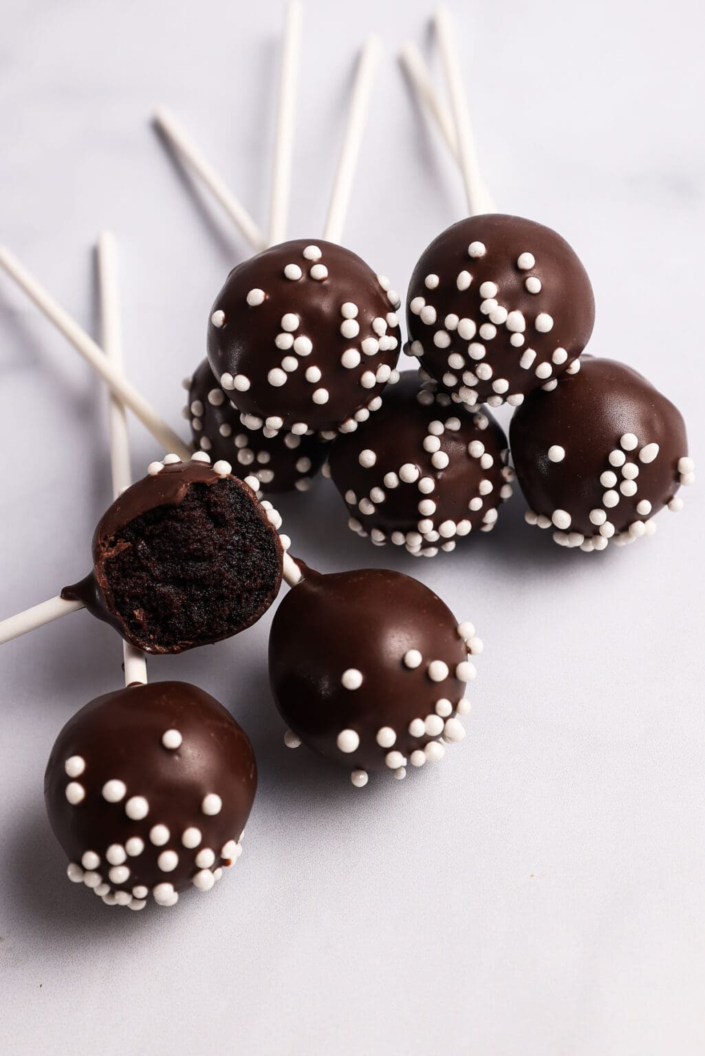 Crowd-Pleaser Starbucks Chocolate Cake Pops Copycat Recipe - Food Over ...